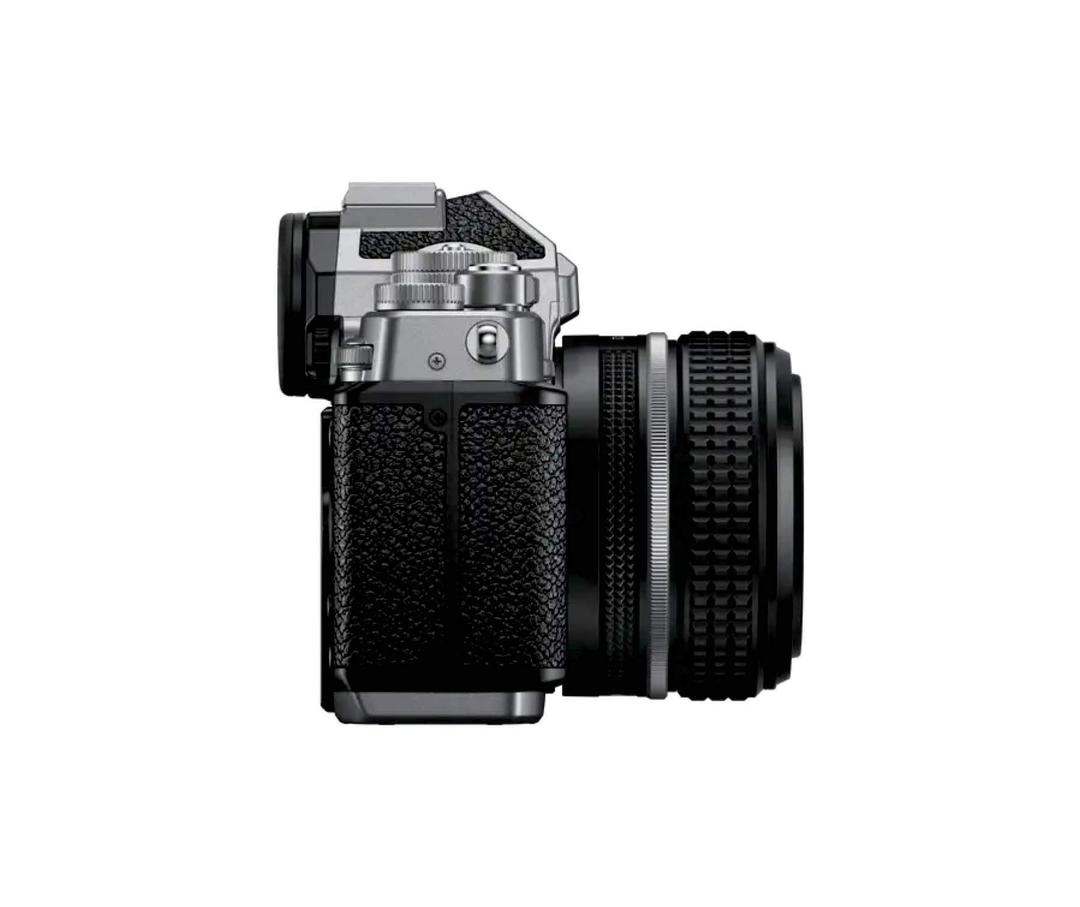Cathay Photo | Nikon Zf Body with NIKKOR Z 40mm f/2 SE (Silver)